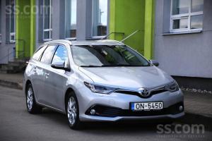 Grey Toyota Auris 2015 in Riga, with an engine capacity of 1.60 L and mileage of 198 thousand km for 7295 €, photo 5 on AUTOMOTO.COM.LV