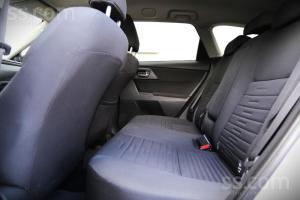 Grey Toyota Auris 2015 in Riga, with an engine capacity of 1.60 L and mileage of 198 thousand km for 7295 €, photo 16 on AUTOMOTO.COM.LV