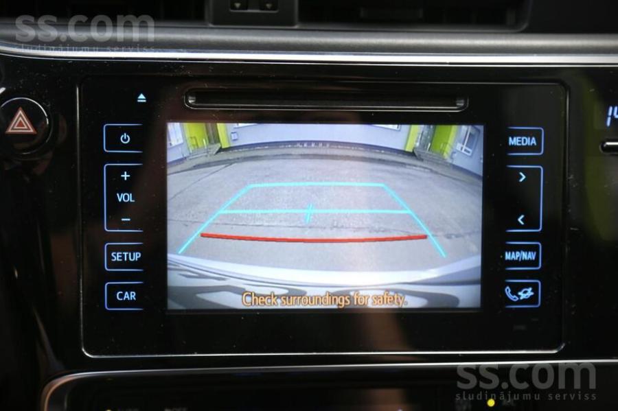 Grey Toyota Auris 2015 in Riga, with an engine capacity of 1.60 L and mileage of 198 thousand km for 7295 €, photo 18 on AUTOMOTO.COM.LV