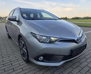 Pelēks Toyota Auris 2015 Panevēža, ar dzinēja tilpumu 1.80 L un nobraukumu 163 tūkst. km par 10999 €, foto 8 vietnē AUTOMOTO.COM.LV