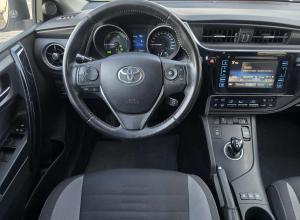 Pelēks Toyota Auris 2015 Panevēža, ar dzinēja tilpumu 1.80 L un nobraukumu 163 tūkst. km par 10999 €, foto 17 vietnē AUTOMOTO.COM.LV