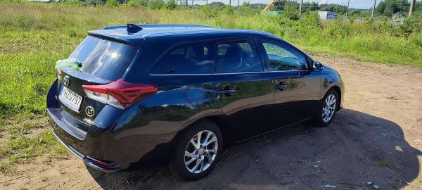 Pelēks Toyota Auris 2015 Klaipėda, ar dzinēja tilpumu 1.60 L un nobraukumu 128 tūkst. km par 8500 €, foto 3 vietnē AUTOMOTO.COM.LV