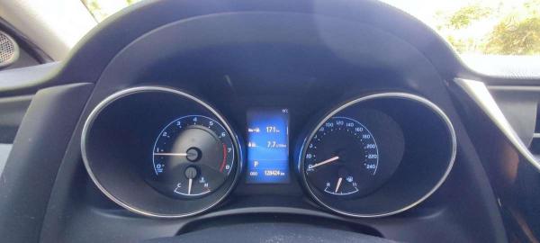 Pelēks Toyota Auris 2015 Klaipėda, ar dzinēja tilpumu 1.60 L un nobraukumu 128 tūkst. km par 8500 €, foto 9 vietnē AUTOMOTO.COM.LV