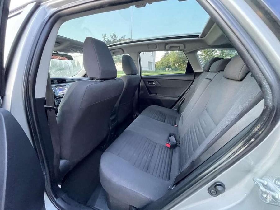 Pelēks Toyota Auris 2015 Viļņa, ar dzinēja tilpumu 1.80 L un nobraukumu 213 tūkst. km par 8450 €, foto 27 vietnē AUTOMOTO.COM.LV