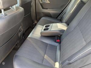 Grey Toyota Auris 2015 in Vilnius, with an engine capacity of 1.80 L and mileage of 253 thousand km for 8900 €, photo 7 on AUTOMOTO.COM.LV