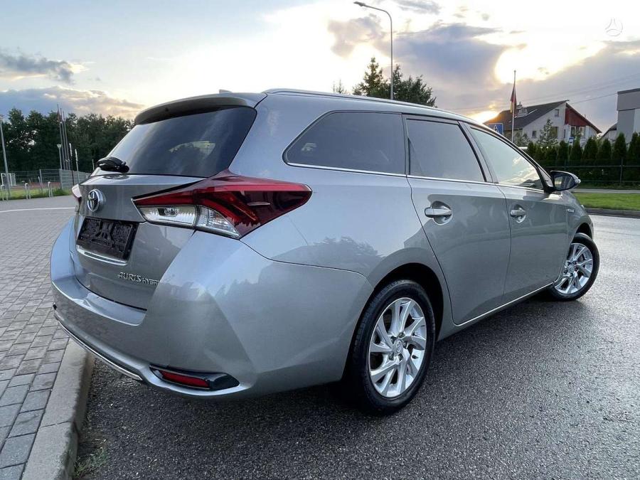 Pelēks Toyota Auris 2015 Viļņa, ar dzinēja tilpumu 1.80 L un nobraukumu 212 tūkst. km par 8999 €, foto 8 vietnē AUTOMOTO.COM.LV