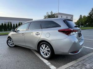 Pelēks Toyota Auris 2015 Viļņa, ar dzinēja tilpumu 1.80 L un nobraukumu 212 tūkst. km par 8999 €, foto 11 vietnē AUTOMOTO.COM.LV