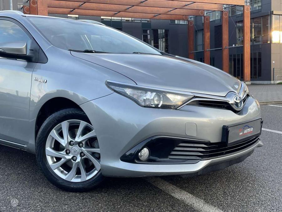 Pelēks Toyota Auris 2015 Viļņa, ar dzinēja tilpumu 1.80 L un nobraukumu 212 tūkst. km par 8999 €, foto 15 vietnē AUTOMOTO.COM.LV
