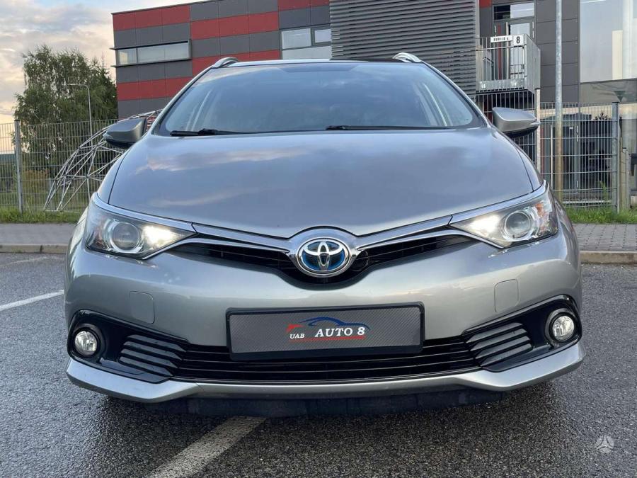 Pelēks Toyota Auris 2015 Viļņa, ar dzinēja tilpumu 1.80 L un nobraukumu 212 tūkst. km par 8999 €, foto 16 vietnē AUTOMOTO.COM.LV
