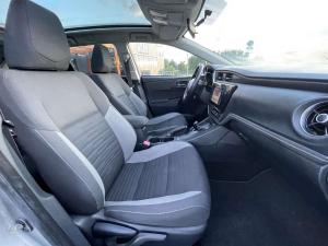 Pelēks Toyota Auris 2015 Viļņa, ar dzinēja tilpumu 1.80 L un nobraukumu 212 tūkst. km par 8999 €, foto 20 vietnē AUTOMOTO.COM.LV