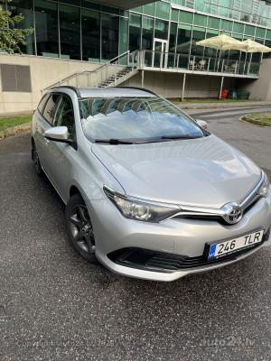 Pelēks Toyota Auris 2015 Tallina, ar dzinēja tilpumu 1.60 L un nobraukumu 220 tūkst. km par 7500 €, foto 6 vietnē AUTOMOTO.COM.LV