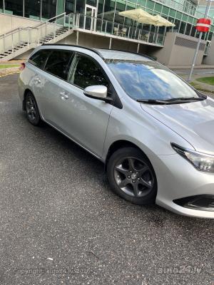 Pelēks Toyota Auris 2015 Tallina, ar dzinēja tilpumu 1.60 L un nobraukumu 220 tūkst. km par 7500 €, foto 7 vietnē AUTOMOTO.COM.LV