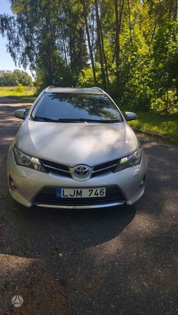 Тойота Аурис 2015 в Пренай на AUTOMOTO.COM.LV Серый Тойота Аурис 2015 в Пренай, объемом двигателя 1.80 л и пробегом 293 тыс. км за 8500 €, фото 3 на AUTOMOTO.COM.LV