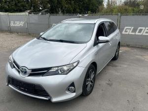 Pelēks Toyota Auris 2015 Ukmergė, ar dzinēja tilpumu 1.80 L un nobraukumu 231 tūkst. km par 7750 €, foto  vietnē AUTOMOTO.COM.LV