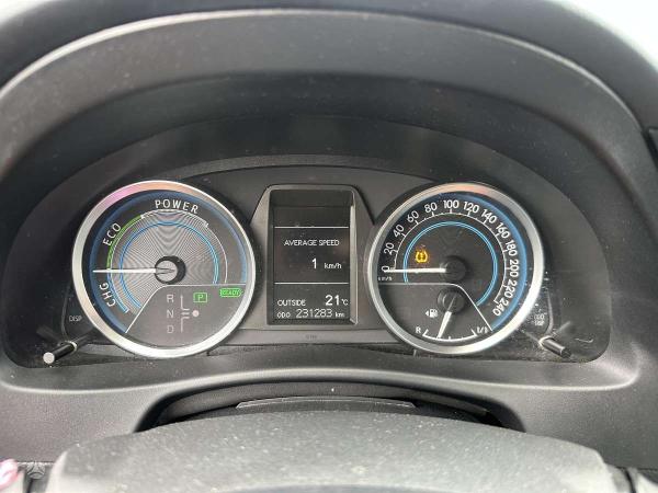 Toyota Auris 2015 in Ukmerge on AUTOMOTO.COM.LV Grey Toyota Auris 2015 in Ukmerge, with an engine capacity of 1.80 L and mileage of 231 thousand km for 7750 β¬, photo 9 on AUTOMOTO.COM.LV