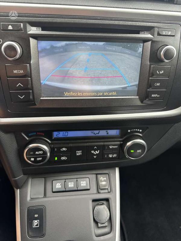 Toyota Auris 2015 in Ukmerge on AUTOMOTO.COM.LV Grey Toyota Auris 2015 in Ukmerge, with an engine capacity of 1.80 L and mileage of 231 thousand km for 7750 β¬, photo 10 on AUTOMOTO.COM.LV