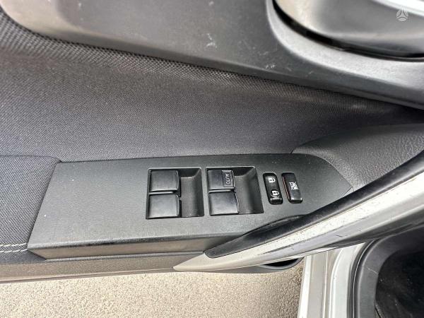 Toyota Auris 2015 in Ukmerge on AUTOMOTO.COM.LV Grey Toyota Auris 2015 in Ukmerge, with an engine capacity of 1.80 L and mileage of 231 thousand km for 7750 β¬, photo 11 on AUTOMOTO.COM.LV