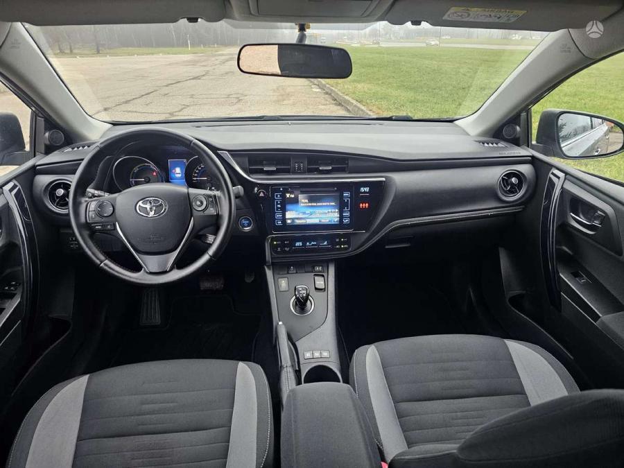Pelēks Toyota Auris 2016 Kauņa, ar dzinēja tilpumu 1.80 L un nobraukumu 163 tūkst. km par 9250 €, foto 11 vietnē AUTOMOTO.COM.LV