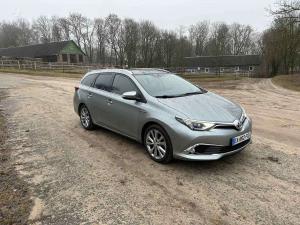 Pelēks Toyota Auris 2016 Viļņa, ar dzinēja tilpumu 1.80 L un nobraukumu 227 tūkst. km par 9300 €, foto 7 vietnē AUTOMOTO.COM.LV