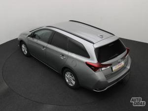 Grey Toyota Auris 2016 in Vilnius, with an engine capacity of 1.80 L and mileage of 181 thousand km for 11599 €, photo 12 on AUTOMOTO.COM.LV
