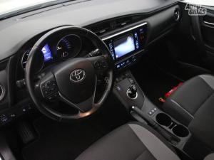 Grey Toyota Auris 2016 in Vilnius, with an engine capacity of 1.80 L and mileage of 181 thousand km for 11599 €, photo 16 on AUTOMOTO.COM.LV