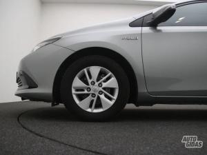 Grey Toyota Auris 2016 in Vilnius, with an engine capacity of 1.80 L and mileage of 181 thousand km for 11599 €, photo 28 on AUTOMOTO.COM.LV