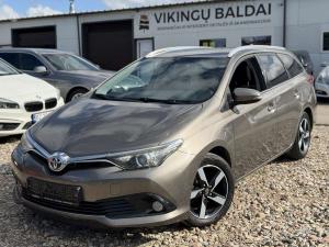 Grey Toyota Auris 2016 in Kaunas, with an engine capacity of 1.80 L and mileage of 270 thousand km for 7890 €, photo 4 on AUTOMOTO.COM.LV