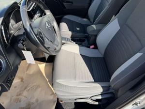 Grey Toyota Auris 2016 in Kaunas, with an engine capacity of 1.80 L and mileage of 270 thousand km for 7890 €, photo 6 on AUTOMOTO.COM.LV