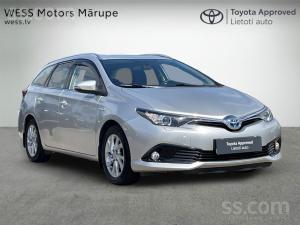 Grey Toyota Auris 2016 in Riga, with an engine capacity of 1.80 L and mileage of 135 thousand km for 12990 €, photo 19 on AUTOMOTO.COM.LV