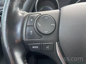 Grey Toyota Auris 2016 in Riga, with an engine capacity of 1.80 L and mileage of 135 thousand km for 12990 €, photo 22 on AUTOMOTO.COM.LV