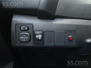 Grey Toyota Auris 2016 in Riga, with an engine capacity of 1.80 L and mileage of 135 thousand km for 12990 €, photo 28 on AUTOMOTO.COM.LV