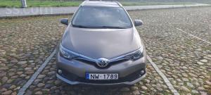 Grey Toyota Auris 2016 in Daugavpils, with an engine capacity of 1.60 L and mileage of 185 thousand km for 6200 €, photo  on AUTOMOTO.COM.LV