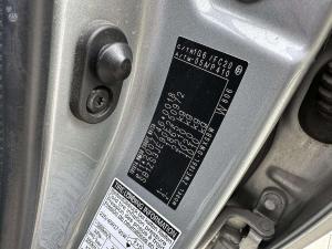 Grey Toyota Auris 2016 in Vilnius, with an engine capacity of 1.80 L and mileage of 180 thousand km for 11950 €, photo 15 on AUTOMOTO.COM.LV