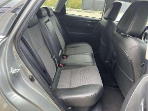 Grey Toyota Auris 2016 in Vilnius, with an engine capacity of 1.80 L and mileage of 180 thousand km for 11950 €, photo 26 on AUTOMOTO.COM.LV