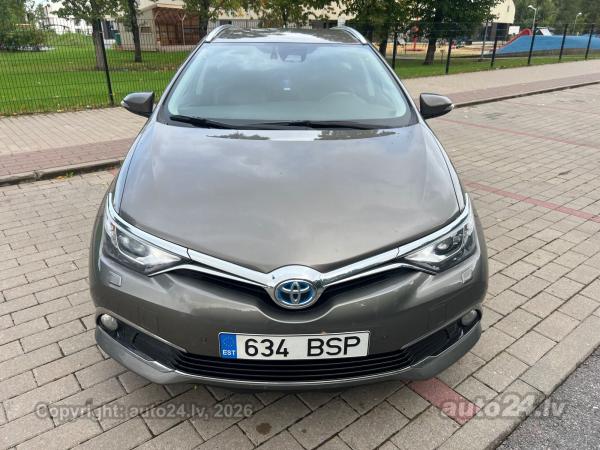 Toyota Auris 2016 Pērnava vietnē Pelēks Toyota Auris 2016 Pērnava, ar dzinēja tilpumu 1.80 L un nobraukumu 160 tūkst. km par 12999 €, foto 3 vietnē AUTOMOTO.COM.LV