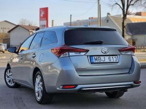 Grey Toyota Auris 2017 in Telschi, with an engine capacity of 1.60 L and mileage of 320 thousand km for 6600 €, photo 7 on AUTOMOTO.COM.LV