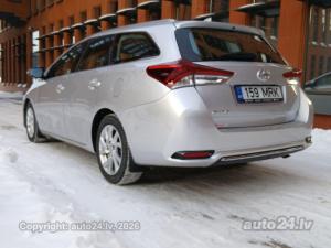 Pelēks Toyota Auris 2017 Tartu, ar dzinēja tilpumu 1.60 L un nobraukumu 165 tūkst. km par 9700 €, foto 3 vietnē AUTOMOTO.COM.LV