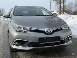 Pelēks Toyota Auris 2017 Panevēža, ar dzinēja tilpumu 1.80 L un nobraukumu 102 tūkst. km par 11900 €, foto 6 vietnē AUTOMOTO.COM.LV