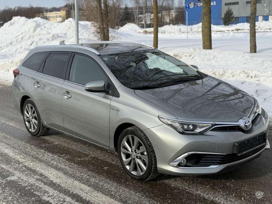 Pelēks Toyota Auris 2017 Panevēža, ar dzinēja tilpumu 1.80 L un nobraukumu 102 tūkst. km par 11900 €, foto 20 vietnē AUTOMOTO.COM.LV