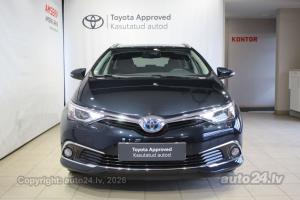 Pelēks Toyota Auris 2017 Tallina, ar dzinēja tilpumu 1.80 L un nobraukumu 138 tūkst. km par 13490 €, foto 5 vietnē AUTOMOTO.COM.LV