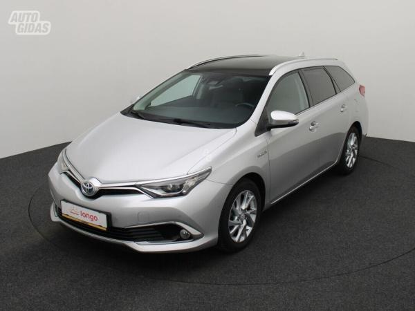 Pelēks Toyota Auris 2017 Viļņa, ar dzinēja tilpumu 1.80 L un nobraukumu 202 tūkst. km par 12399 €, foto 1 vietnē AUTOMOTO.COM.LV