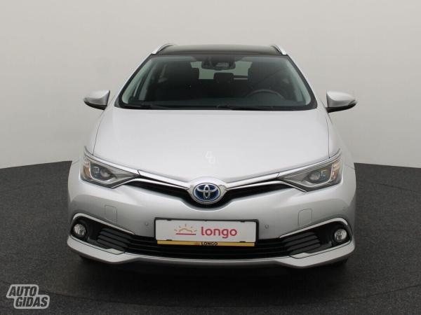 Pelēks Toyota Auris 2017 Viļņa, ar dzinēja tilpumu 1.80 L un nobraukumu 202 tūkst. km par 12399 €, foto 3 vietnē AUTOMOTO.COM.LV
