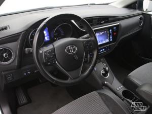 Grey Toyota Auris 2017 in Vilnius, with an engine capacity of 1.80 L and mileage of 202 thousand km for 12399 €, photo 16 on AUTOMOTO.COM.LV