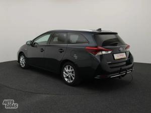 Pelēks Toyota Auris 2017 Viļņa, ar dzinēja tilpumu 1.80 L un nobraukumu 221 tūkst. km par 11999 €, foto 7 vietnē AUTOMOTO.COM.LV