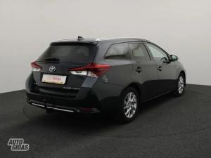 Pelēks Toyota Auris 2017 Viļņa, ar dzinēja tilpumu 1.80 L un nobraukumu 221 tūkst. km par 11999 €, foto 8 vietnē AUTOMOTO.COM.LV