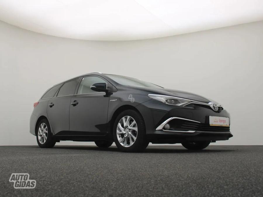 Pelēks Toyota Auris 2017 Viļņa, ar dzinēja tilpumu 1.80 L un nobraukumu 221 tūkst. km par 11999 €, foto 11 vietnē AUTOMOTO.COM.LV