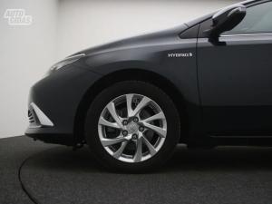Pelēks Toyota Auris 2017 Viļņa, ar dzinēja tilpumu 1.80 L un nobraukumu 221 tūkst. km par 11999 €, foto 28 vietnē AUTOMOTO.COM.LV
