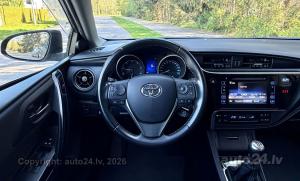 Pelēks Toyota Auris 2017 Tallina, ar dzinēja tilpumu 1.60 L un nobraukumu 112 tūkst. km par 11000 €, foto 7 vietnē AUTOMOTO.COM.LV