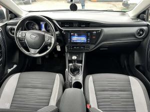 Pelēks Toyota Auris 2017 Alīta, ar dzinēja tilpumu 1.60 L un nobraukumu 250 tūkst. km par 7400 €, foto 11 vietnē AUTOMOTO.COM.LV