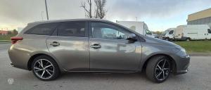 Pelēks Toyota Auris 2017 Viļņa, ar dzinēja tilpumu 1.80 L un nobraukumu 260 tūkst. km par 9900 €, foto 7 vietnē AUTOMOTO.COM.LV